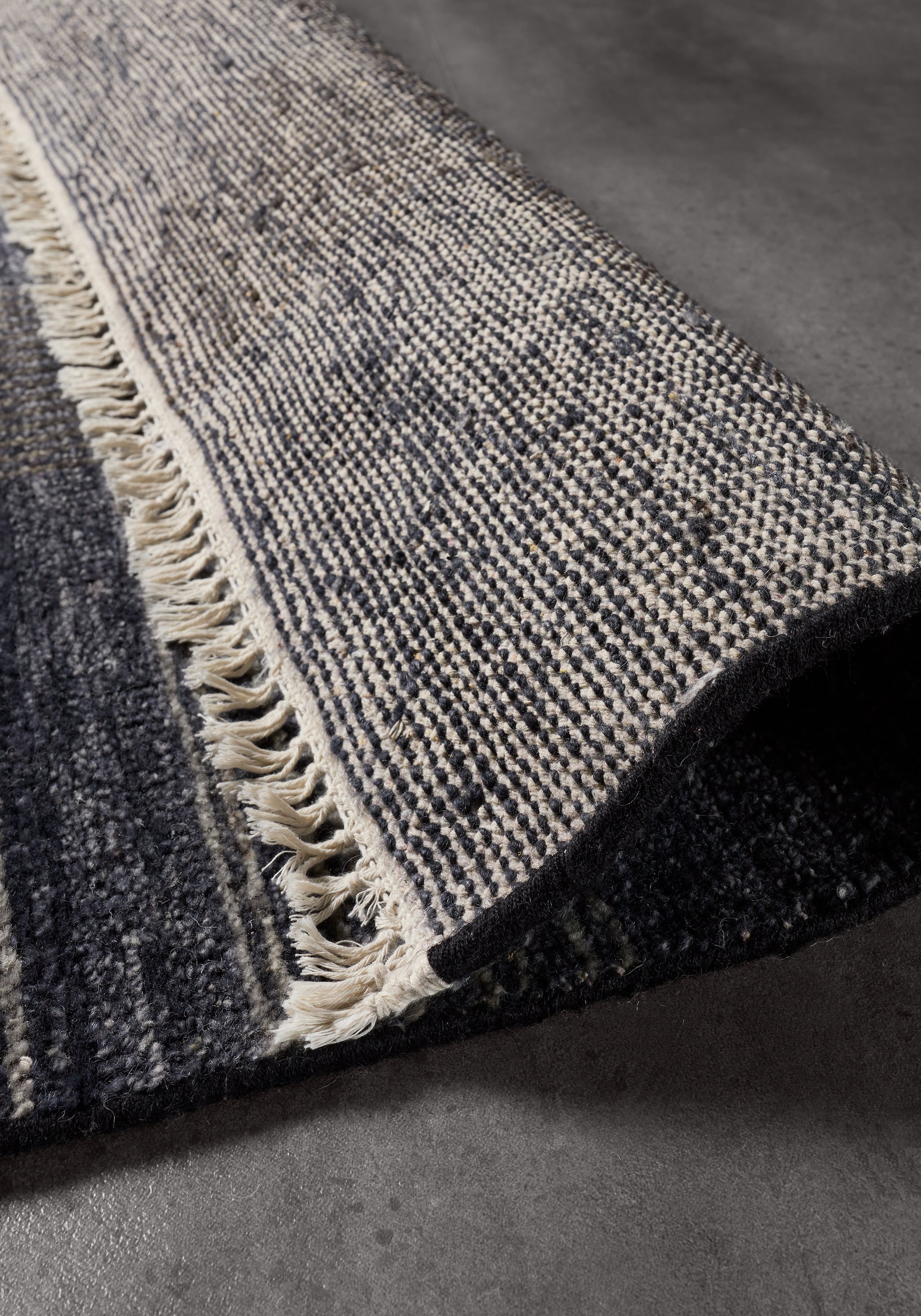 Tareek Rug – Enkay