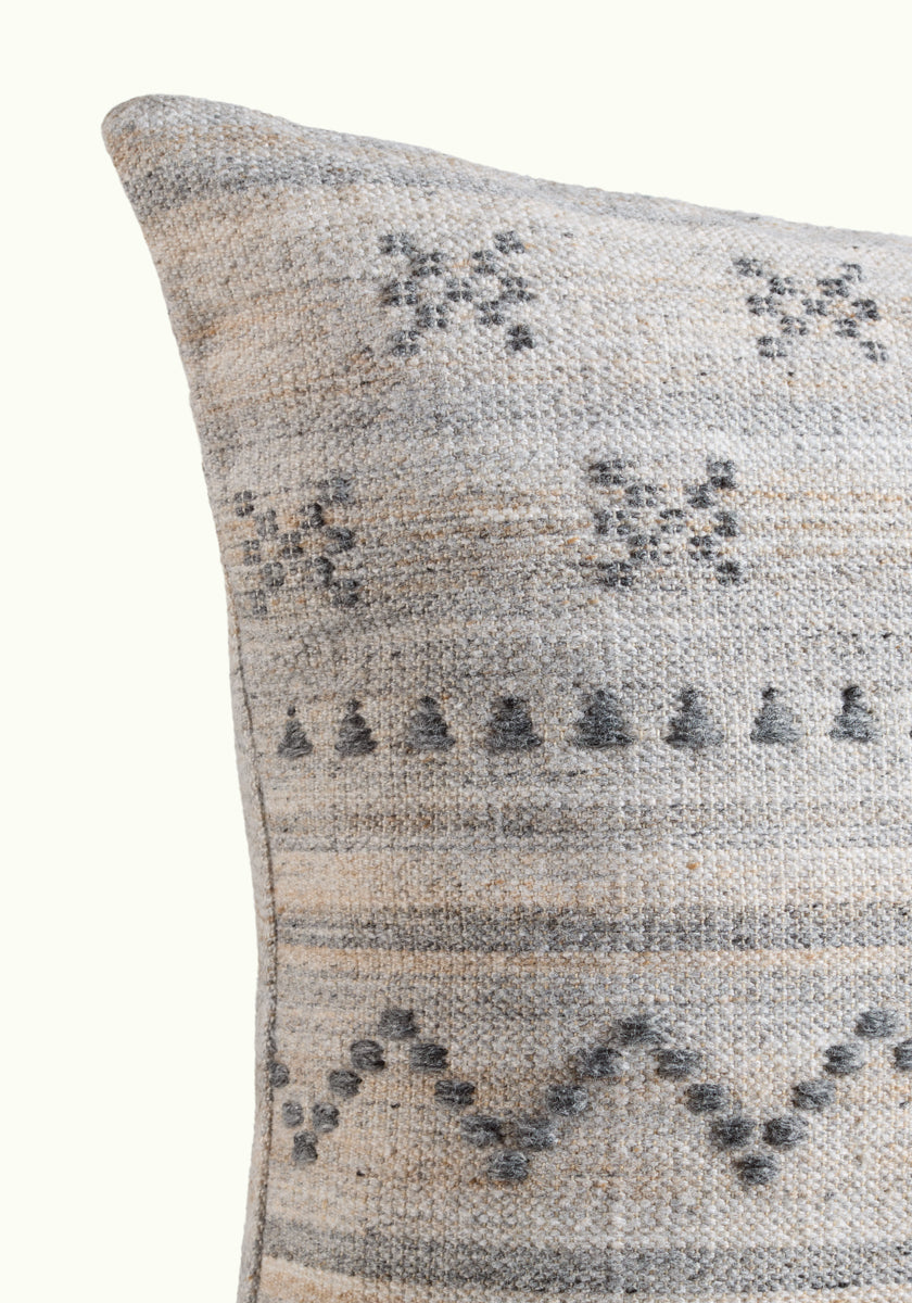 Lakashi Pillow – Enkay